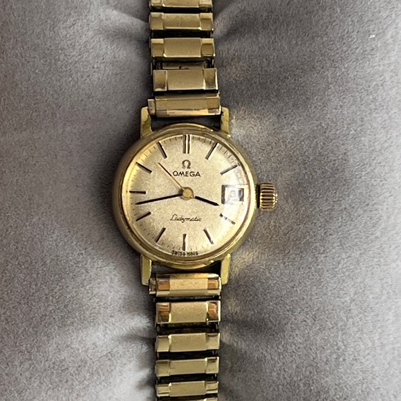 Omega | Accessories | Omega Ladymatic Automatic Ladies Watch 4k Gold ...